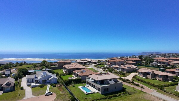 Brandnew Villa For The Best Time With Family Or Friends - Plettenberg Bay