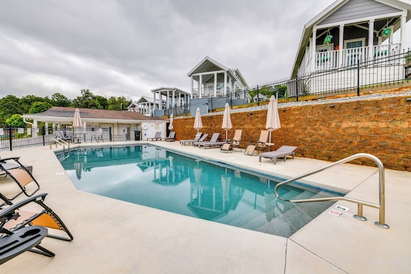 Pool Access + Views: Serene Cottage At Lake Norman - Mooresville, NC