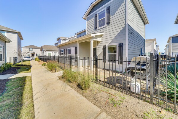 8 Mi To Lackland Afb: Pet-friendly Home W/ Yard! - 聖安東尼奧