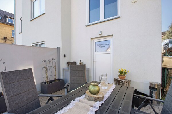 Ferienwohnung 'Andreas' Mit Gemeinschaftsterrasse, Gemeinschaftsgarten Und Wi-fi - Naumburg (Saale)