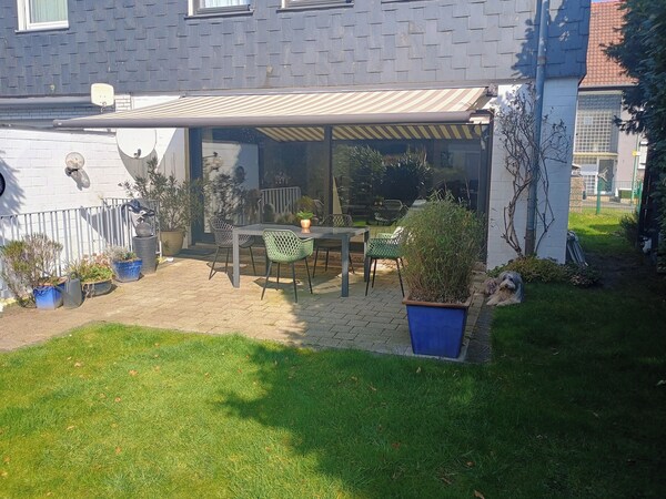 Spacious Townhouse - Essen