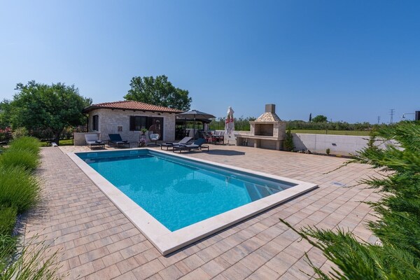 Affascinante Villa Mediterranea Con Piscina Privata In Istria - Cittanova