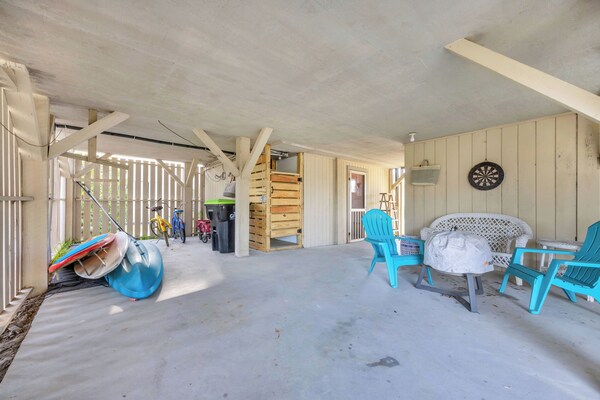 Almost Abaco Creekfront Home On Canal Of South Litchfield - Pawleys Island, SC