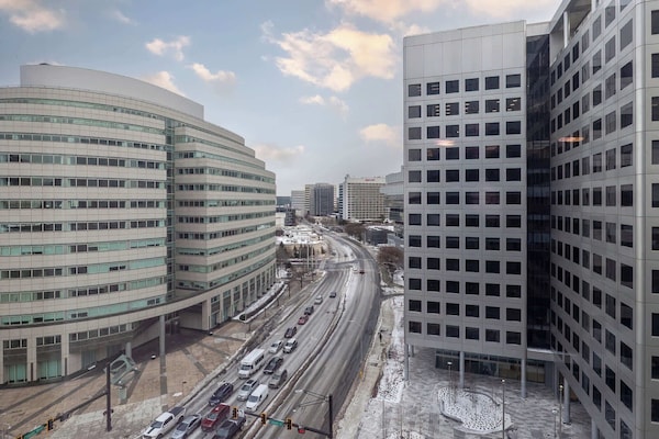 Modern Apt Downtown S - Stamford, CT