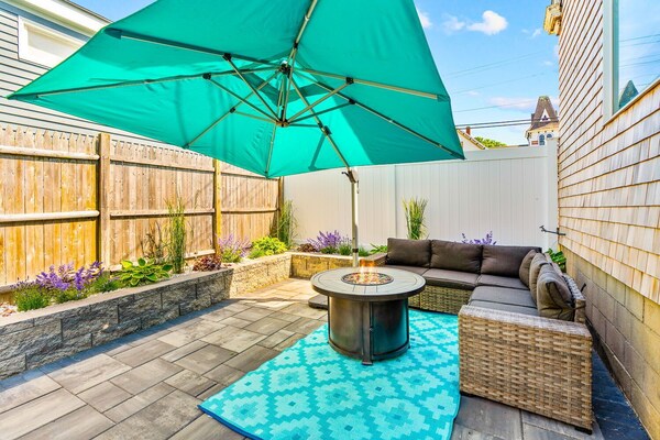 The Salt Air Hideaway:firepit,patio/beach - Dennis, MA