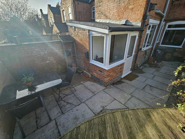 Maison-salle De Bain Privée Séparée-en Ville-vue Sur Jardin - Leicester