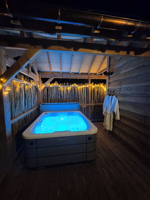Nids En Perigord, Cabane Perchée Avec Spa à 10min De Sarlat - Dordogne