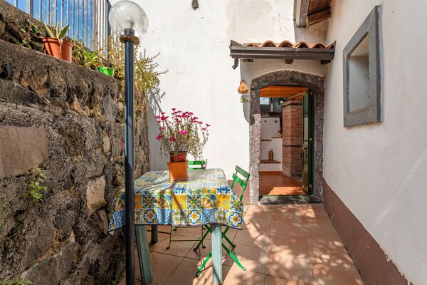 Holiday Home 'Palmento' With Sea View, Wi-fi And Air Conditioning - Milo