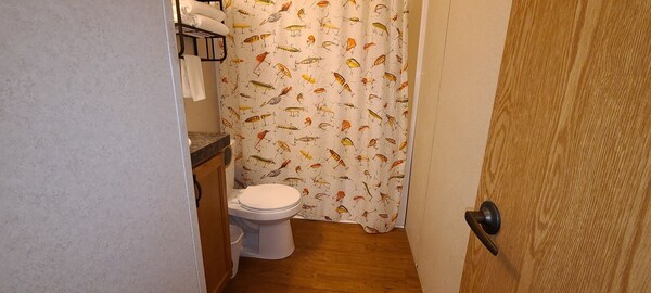 Charming 1-bedroom Manufactured Home In Hillsboro With Wifi, Ac - オハイオ州