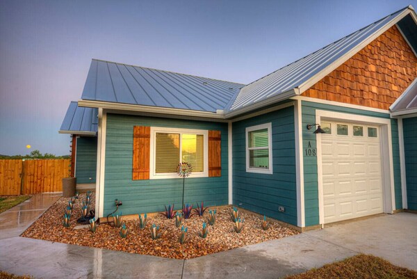 Winters Lodge At Little Ranches 5 Min To Square - Wimberley, TX