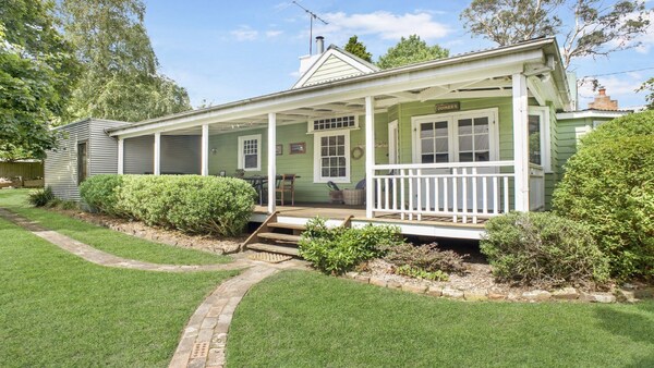 Quinees Charming Mountain Cottage - Blackheath, NSW, Australia