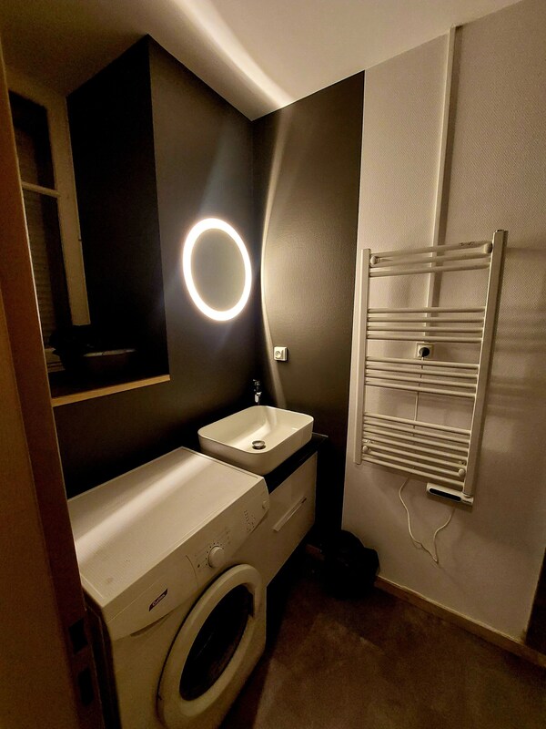 Appartement Centre Ville Proche Des Thermes Et Du Casino Avec Parking Privé - Bourbonne-les-Bains
