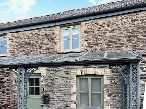2 Bedroom Accommodation In Mawgan Porth - Constantine Bay