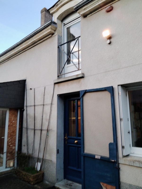 Furnished 3-bedroom House For 6 To 8 People In The Heart Of The Vineyards - Montsoreau