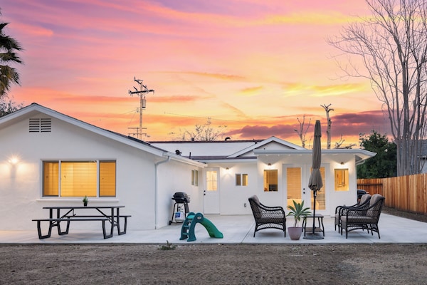 Central Thousand Oaks Retreat Close To Shops & Eats! - サウザンドオークス, CA