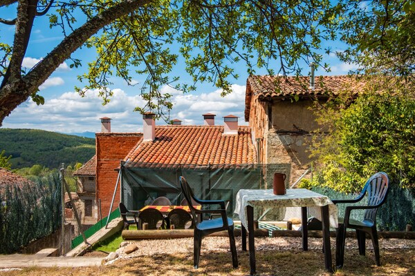 Maison De Campagne "Las Puentes 2" Avec Vue Sur Les Montagnes, Jardin Privé Et Wi-fi - Candelario