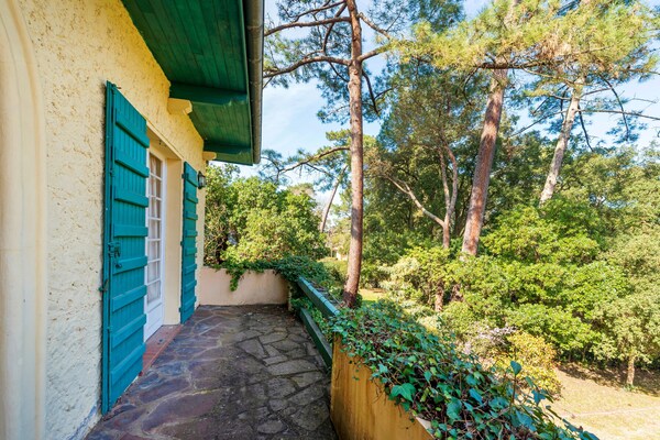 Villa Eole  éLégante Villa Avec Jardin à Hossegor, à Deux Pas Des Plages Et Du Centre - Labenne