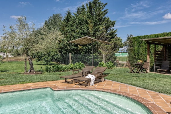 Country House 'Can Planas 1' With Shared Pool, Wi-fi And Air Conditioning - Costa Brava