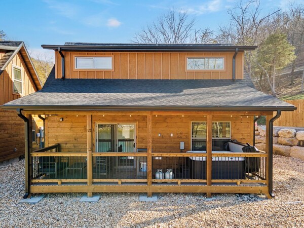 Retreat W Arcade-pvt Hot Tub-free Daily Tickets-community Indoor Pool-near Thunder Ridge - Ridgedale, MO