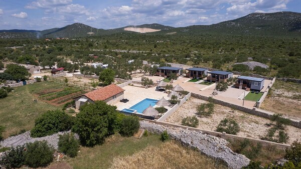 Mobile Home Banovi Dvori Iii (88894-k3) - Tisno - Island Murter - Tisno