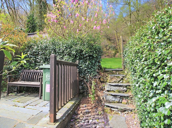 Hafan Cottage, Pet Friendly, With Open Fire In Beddgelert - Beddgelert