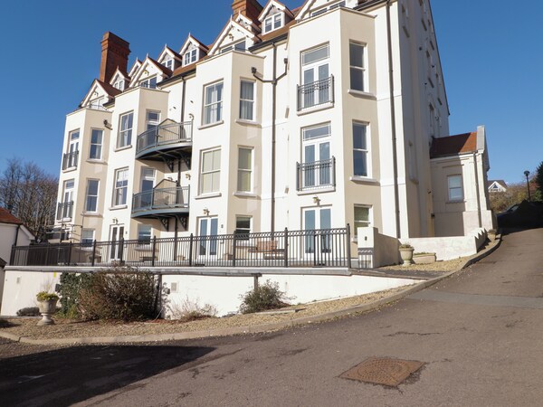 Apartment 7 Mansion House, Country Holiday Cottage In Tenby - Tenby