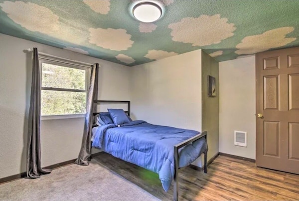 Charming 2-bedroom Farmhouse In The Columbia Gorge Close To Outdoor Attractions - Beacon Rock State Park, Stevenson