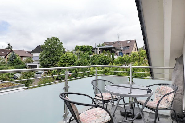 Ferienwohnung 'Trollinger' Mit Gemeinschaftsgarten, Balkon Und Wi-fi - Vaihingen an der Enz