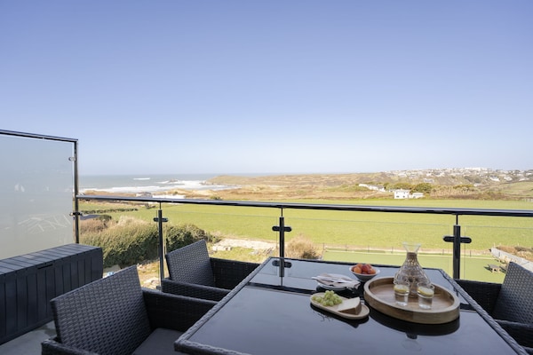 7 Beachview - Apartment In Crantock Sleeps 4 Guests In 2 Bedrooms - Fistral Beach