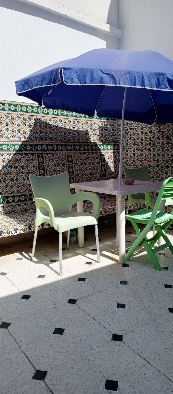 Pretty Furnished Studio With Terrace - Túnez