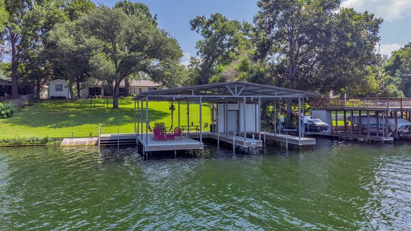 Lake Front Family Retreat-colorado Arm Of Lbj! - Marble Falls, TX