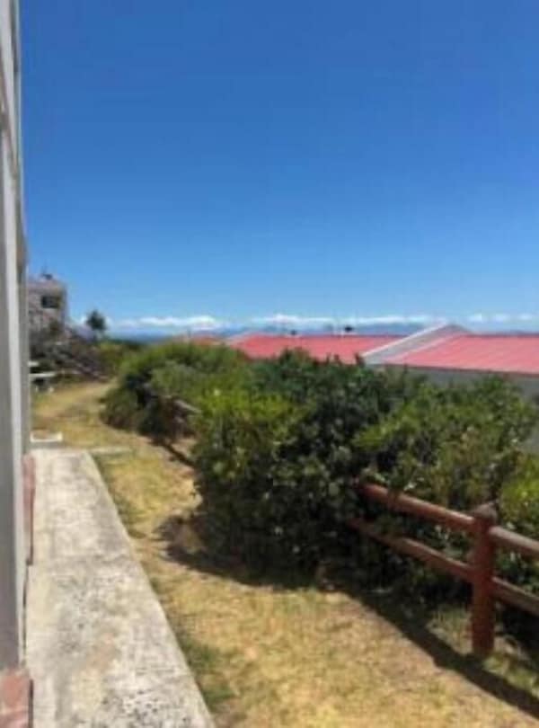 Whole Ground Floor Apartment With Stunning Views - Cape Town