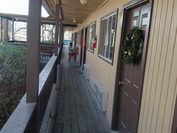 Cozy Hill Top 18 In Welcoming Mayo With Wi-fi, Ac, Fitness Room - Mayo, FL