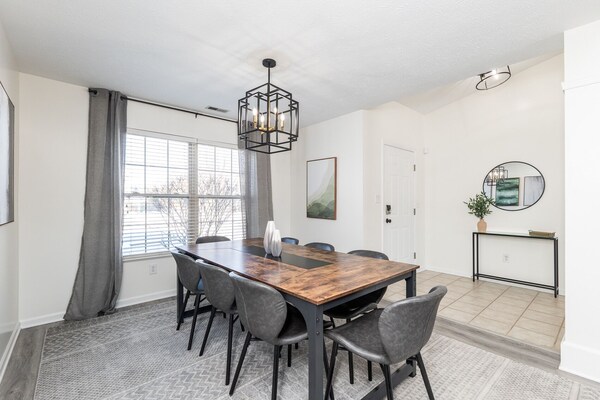 New! Stylish Ranch Near Grand Park/ Westfield W/ All The Extras! Sleeps 10! - Indiana
