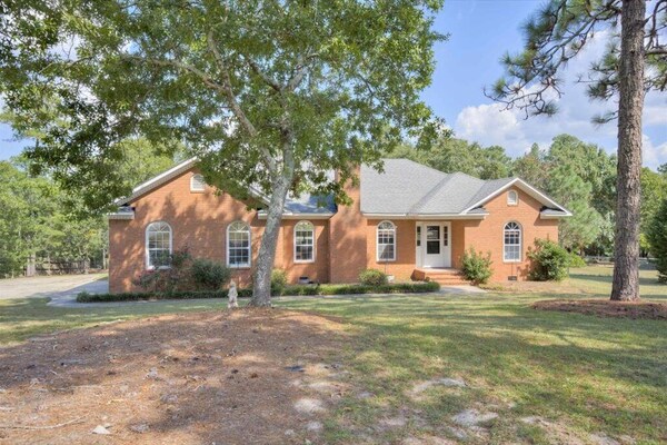 Long Stays Encouraged! Large Home With Grill, Firepit, Poker Table-pet Friendly! - North Augusta, SC