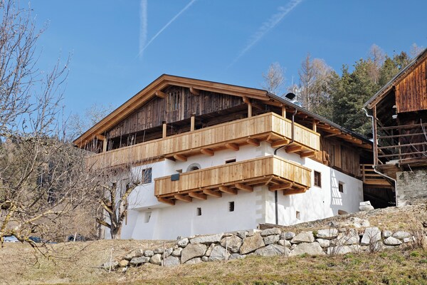 Apartamento 'Herzleierhof Friedrich Von Rodank' Con Vistas A La Montaña, Jardín Compartido Y Wi-fi - Maranza