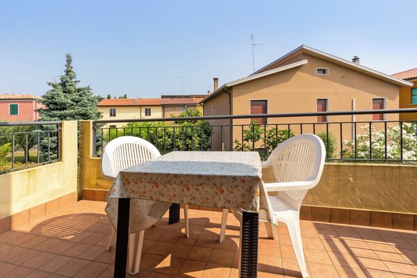 Holiday Home 'Casa Vacanze Da Ricky' With Shared Pool, Wi-fi And Air Conditioning - Sirmione