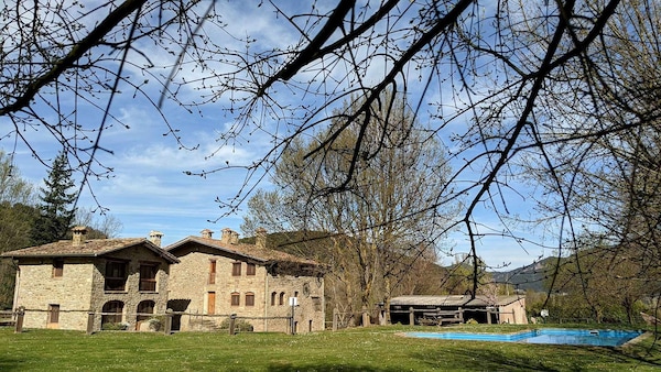 Apartment 'Mas El Carrer - Verd' With Shared Pool, Shared Garden And Wi-fi - Olot