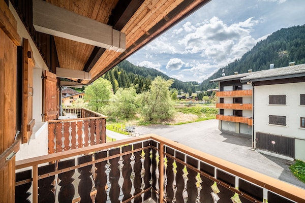 Apartamento 'La Flèche D'argent - 6 Pers' Con Vistas A La Montaña, Balcón Y Wi-fi - Châtel