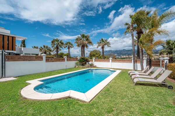 Villa 'Hakuna Matata' Mit Meerblick, Wi-fi Und Klimaanlage - Marbella