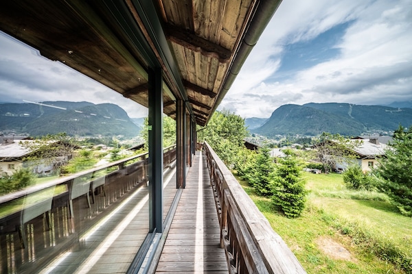Chalet "Bella" Avec Vue Sur Les Montagnes, Terrasse Privée Et Wi-fi - Les Gets