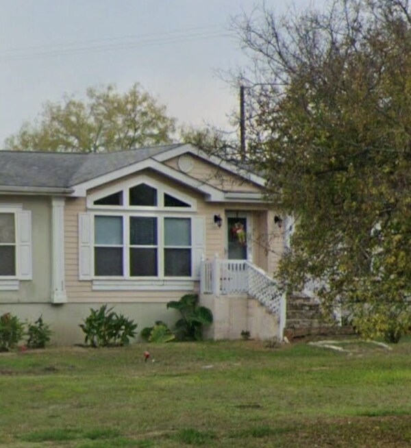 Karan 2-bedroom House In Enjoyable San Antonio With Wifi, Ac - Medina Lake, TX