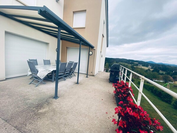 Architect-designed House With Magnificent Views. - Vosges