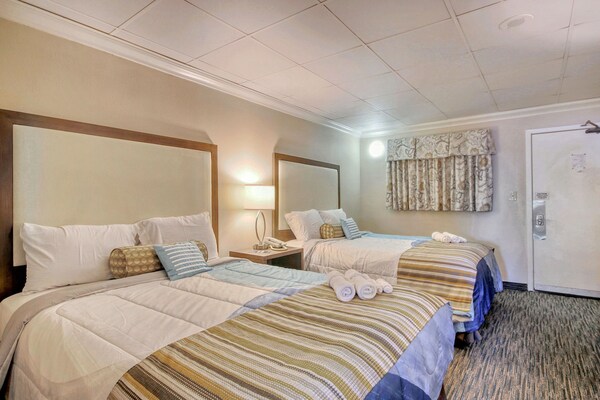 Direct Oceanview 1-bedroom Condo Sleeps 6 - Myrtle Beach, SC