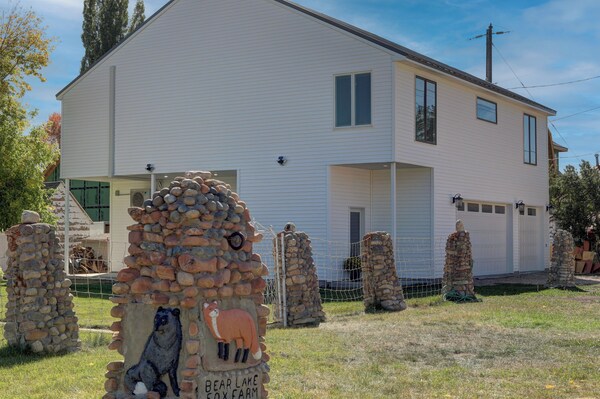 Bear Lake Fox Farm Guest House - Bear Lake State Park, St Charles