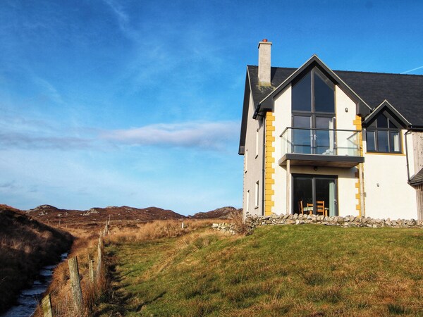 Riverside, Pet Friendly, Character Holiday Cottage In Leverburgh - Outer Hebrides