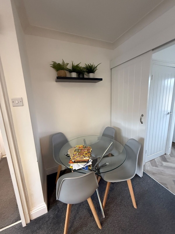 Cromwell-2 Bed House Great For Contractors With Drive+wifi - Newcastle upon Tyne