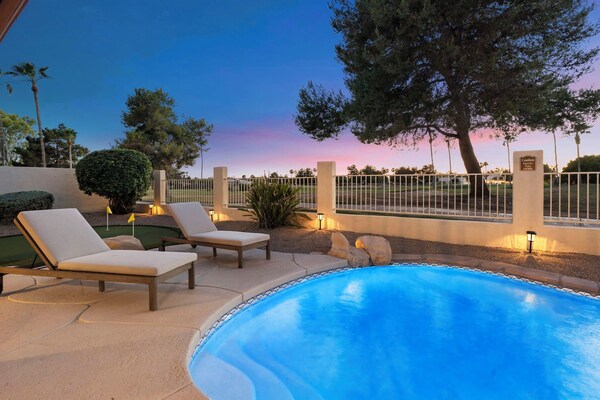 Sunset Oasis: 4 Bed Retreat W/ Pool Heating Included! Stunning Golf Course Views - Sun City