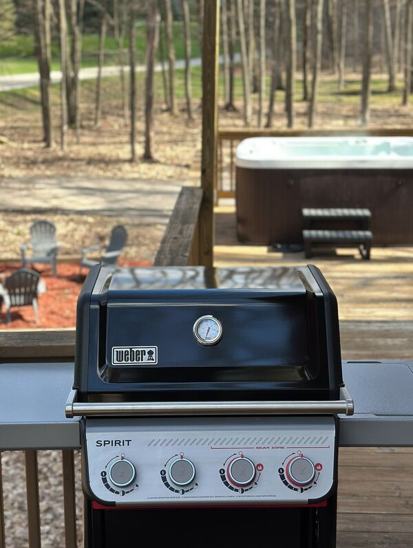 Cozy Chalet W/ Hot Tub Just Steps From Shanty Creek Resort - Torch Lake, MI