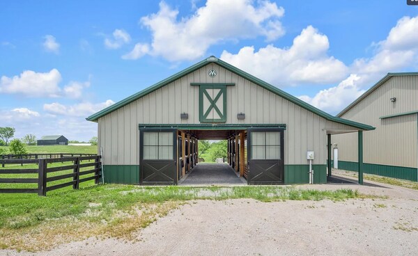 Beautiful 4+-bedroom House Near Khp, With Show Barn Stables And Indoor Arena. - Lexington, KY
